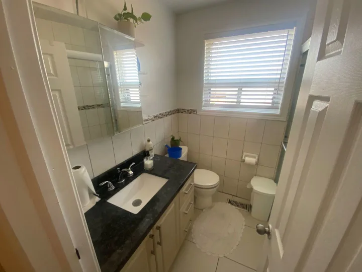 Homestay Toronto | Locover